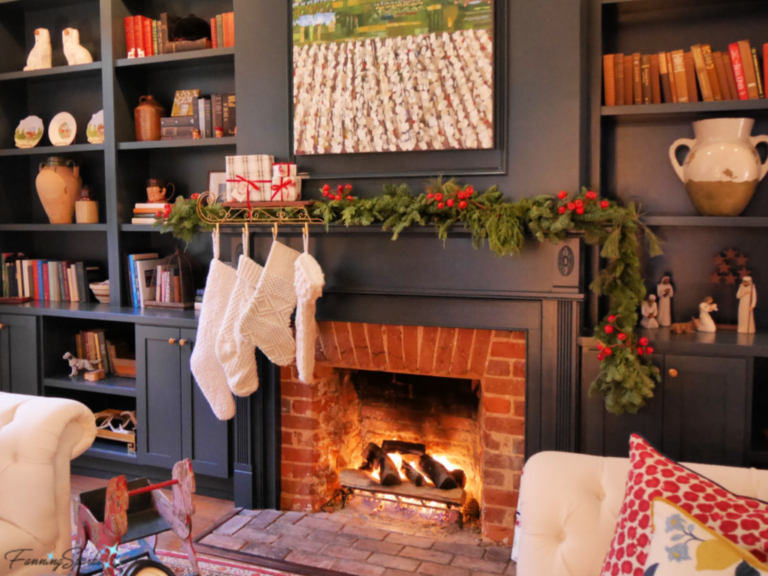 Madison Decks the Halls – FanningSparks